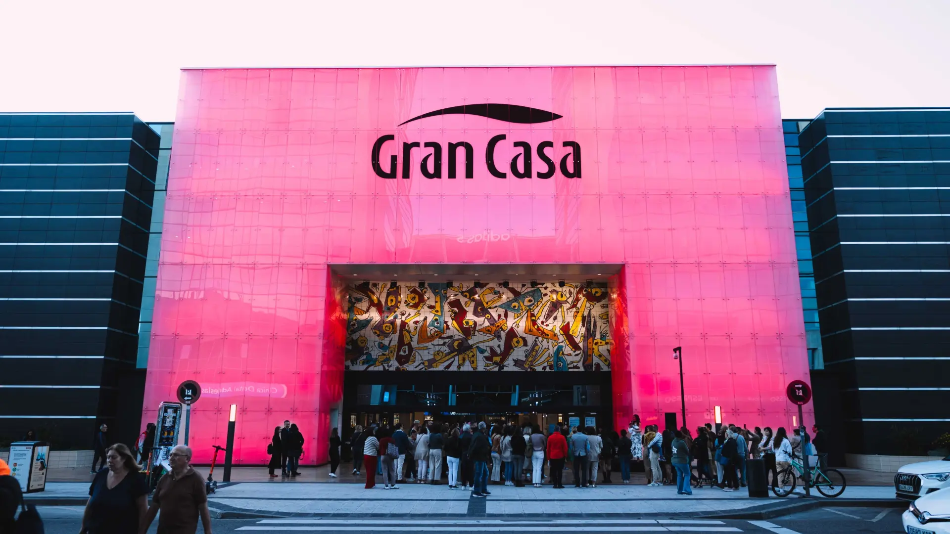 GranCasa se convierte en el epicentro del arte urbano de Zaragoza