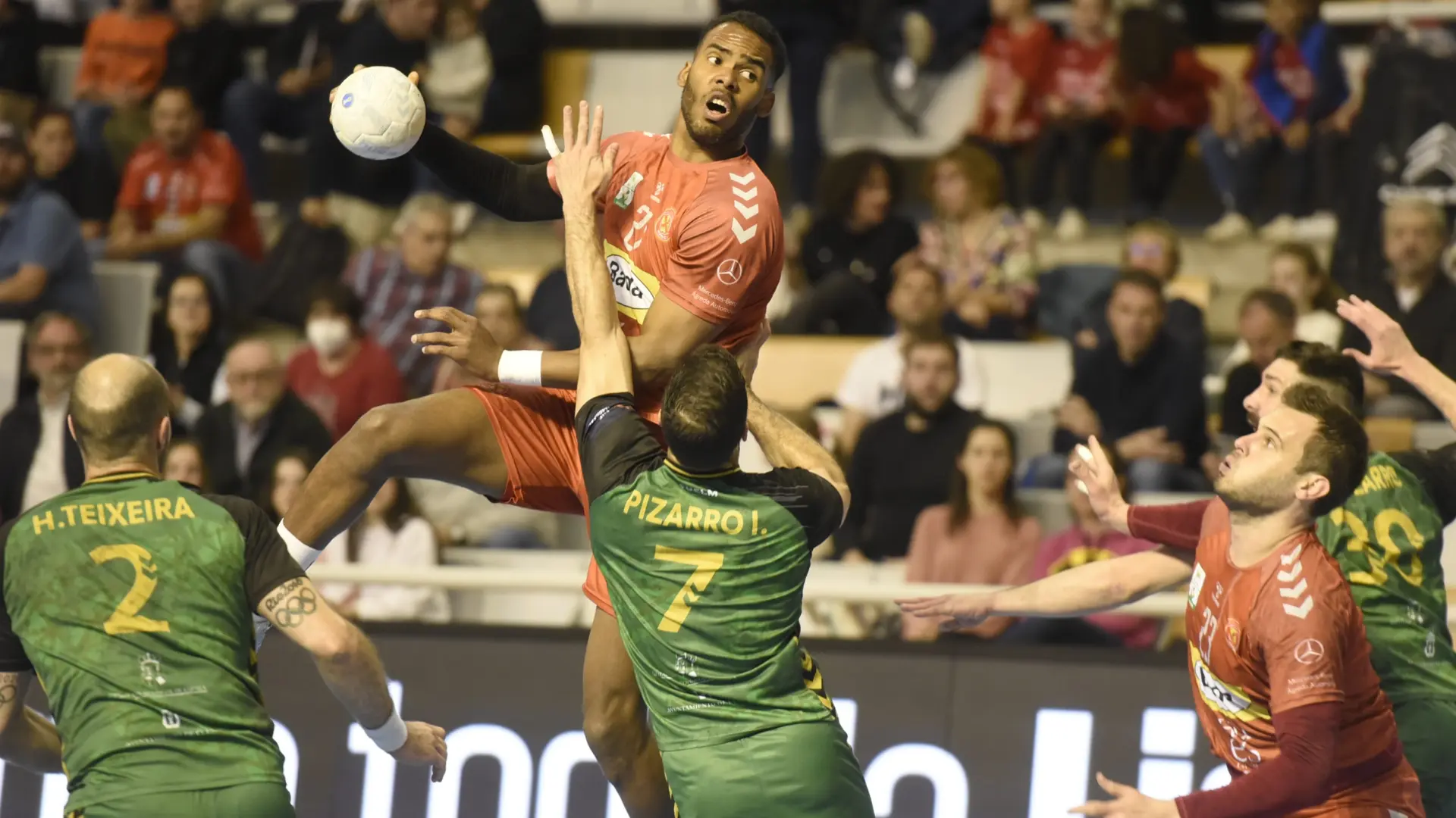 El Bada Huesca ahuyenta los fantasmas y da un paso casi definitivo ...