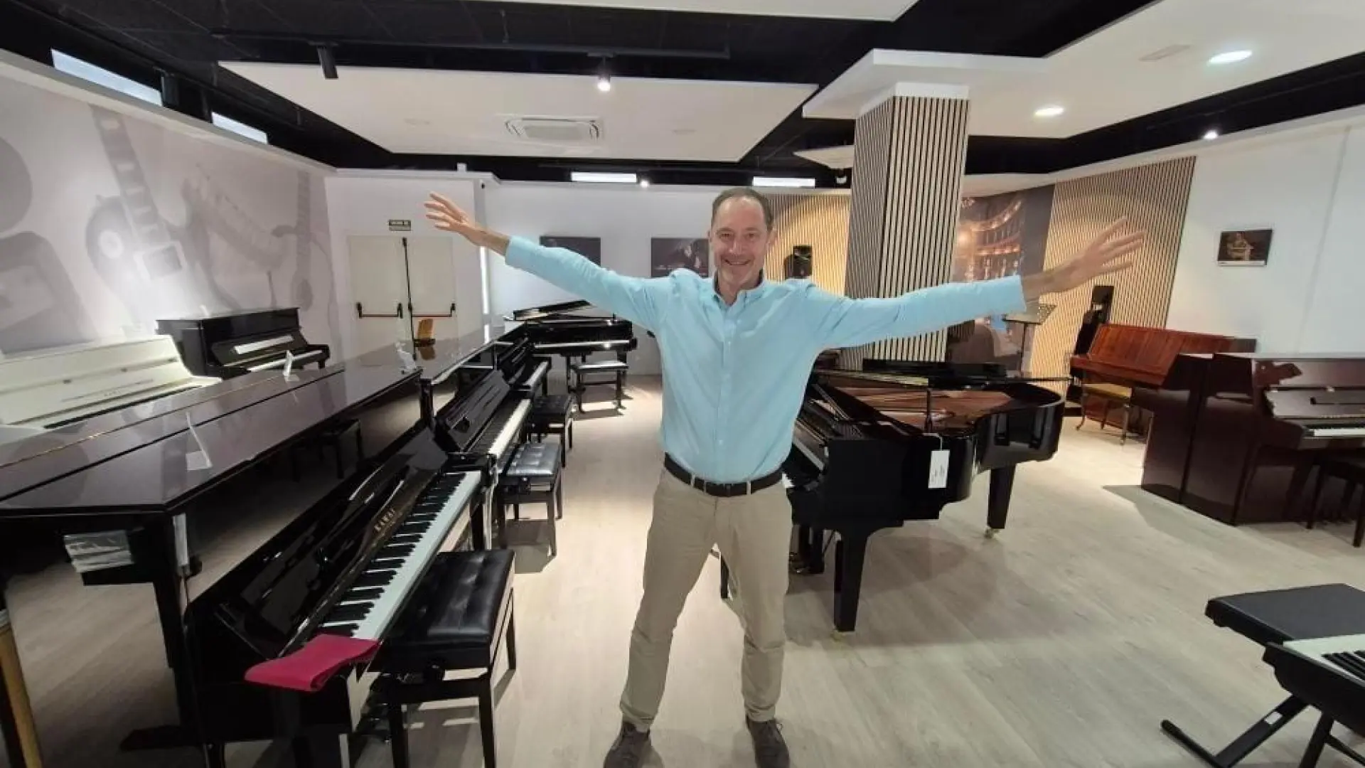 Fotos | La tienda aragonesa Zingla Música estrena nuevo local en ...