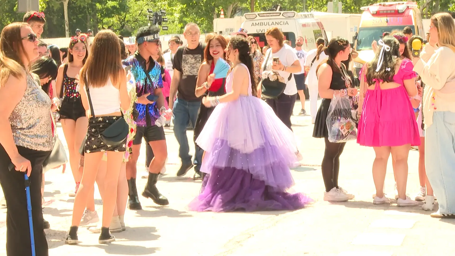 Las 'swifties' viven con emoción el primer concierto de Taylor Swift en ...