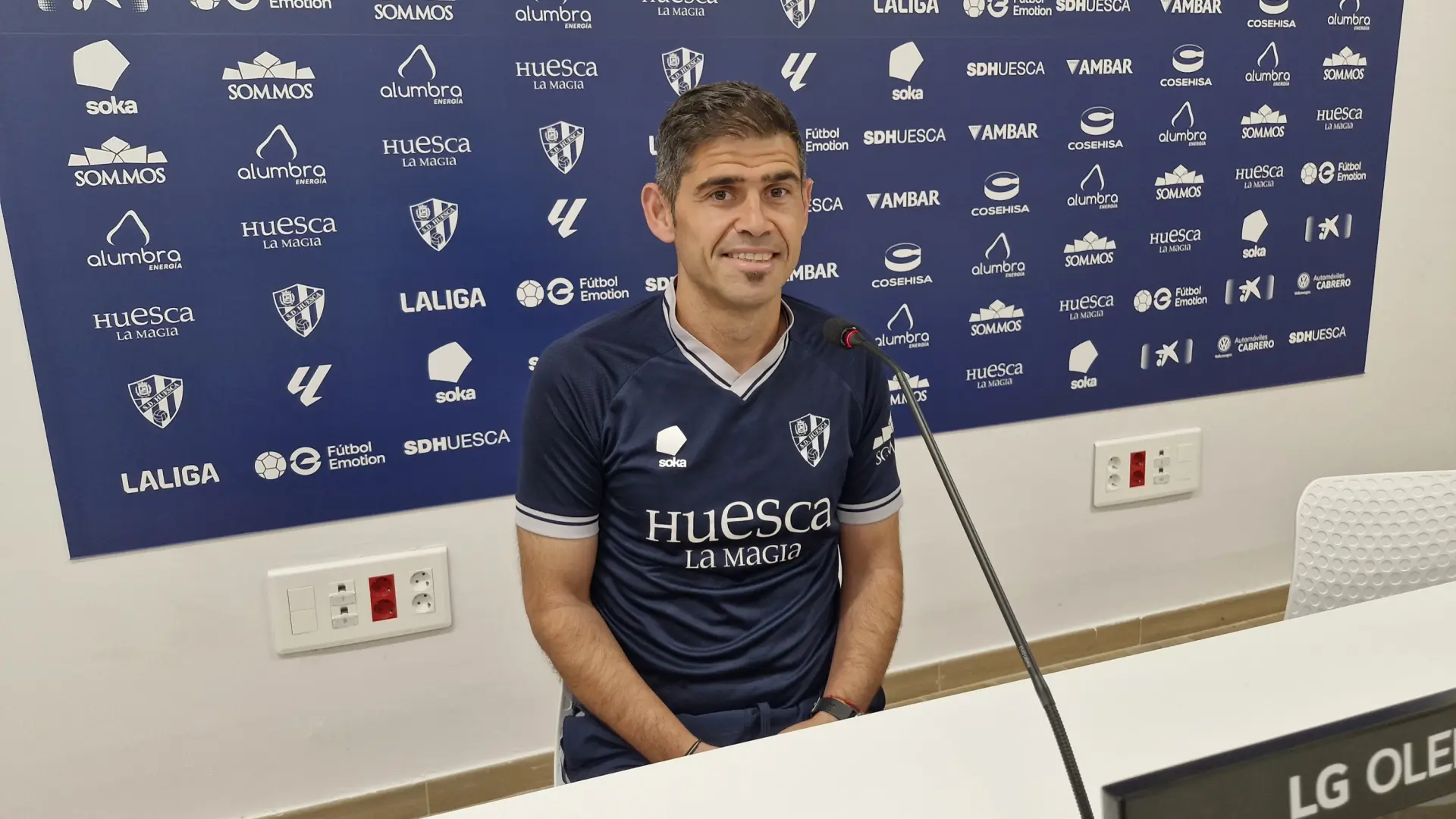 Antonio Hidalgo confirma que continuará como entrenador de la SD Huesca