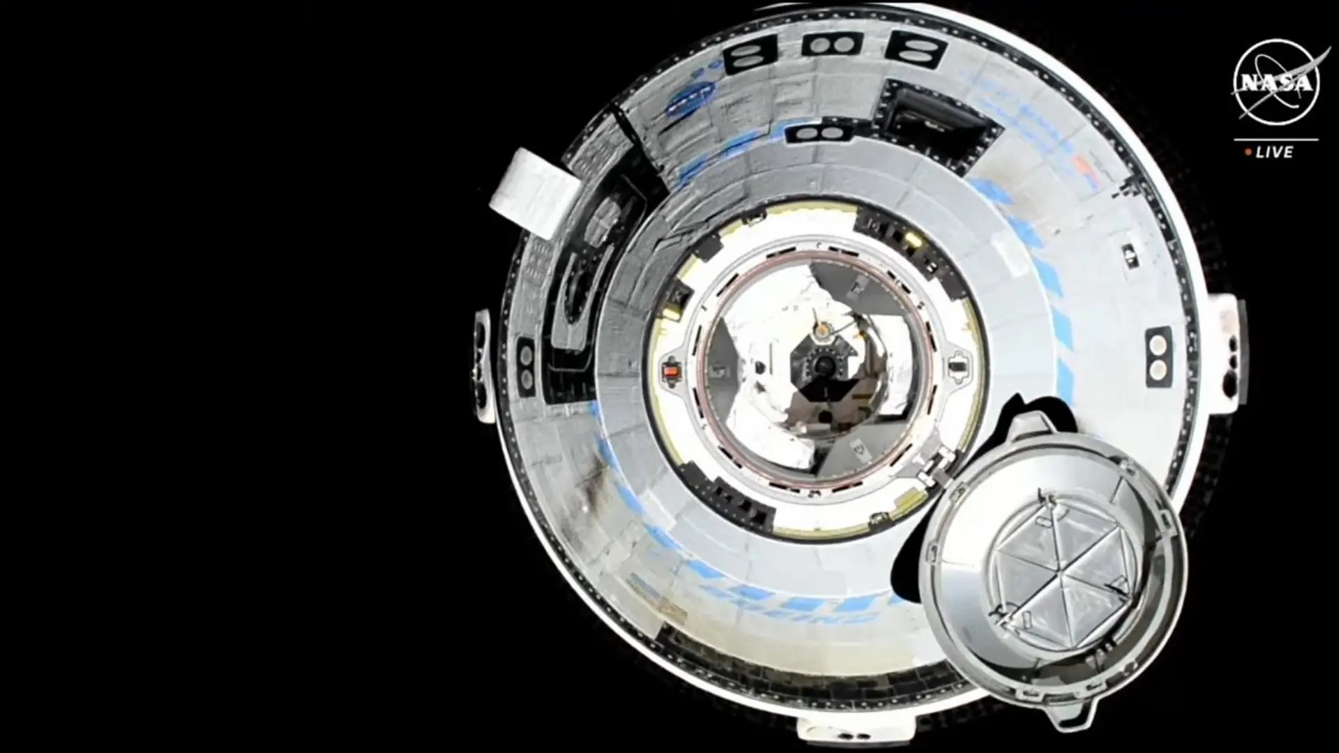 Fugas y fallos en el primer vuelo espacial tripulado de la nave Starliner de Boeing