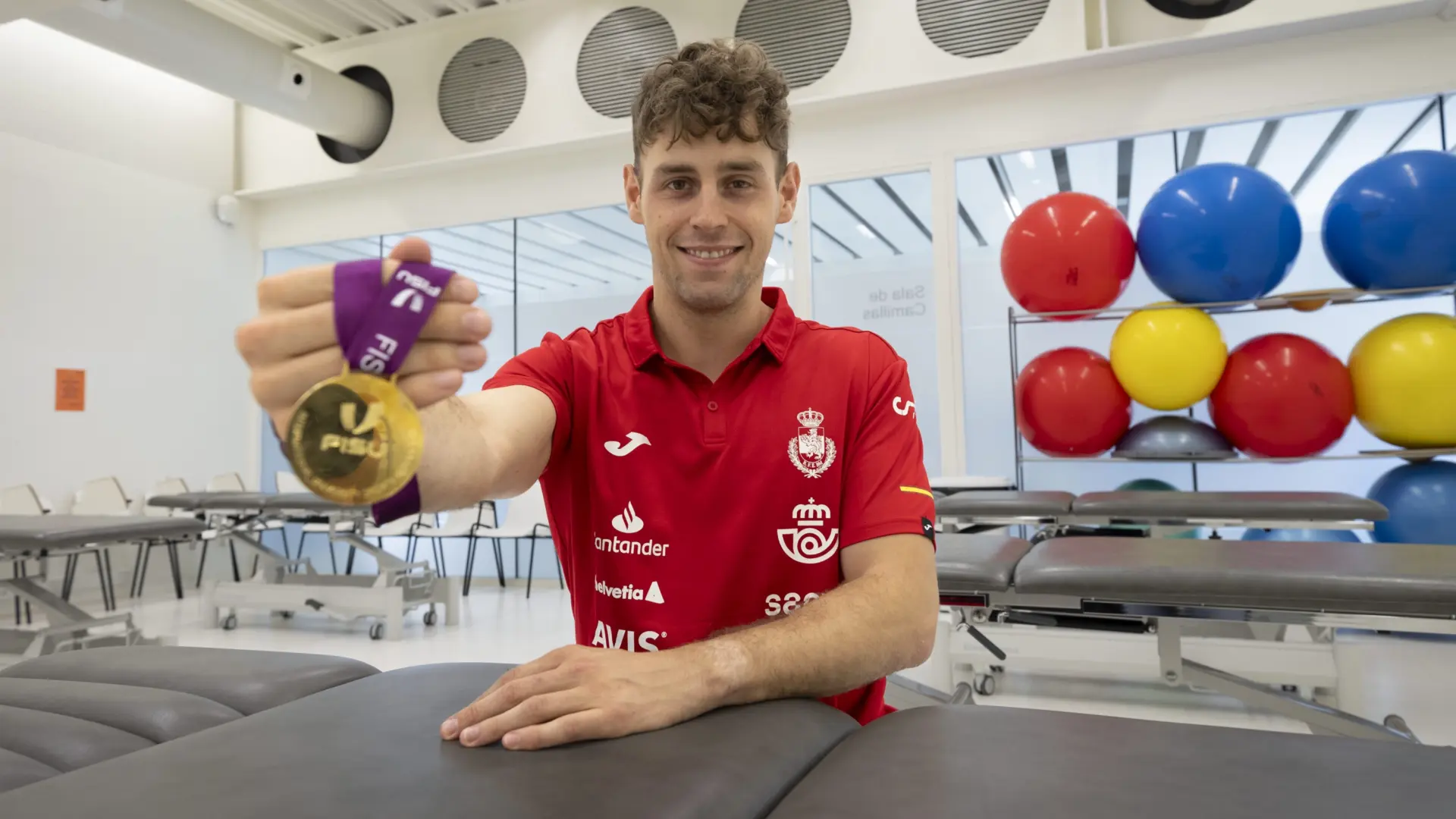 Daniel Sanjuán: "Llevar una vida saludable es la mejor fisioterapia"