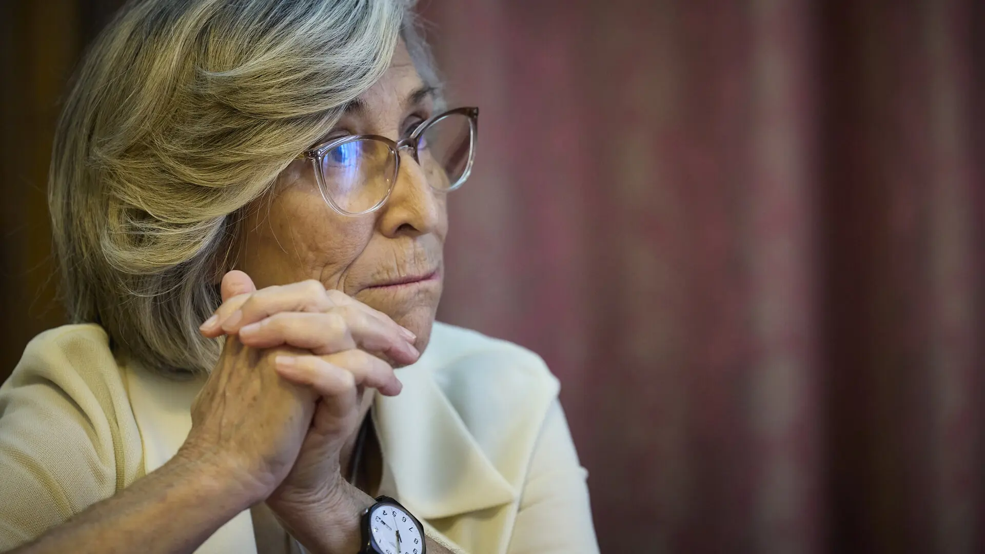 Ana Crespo, primera mujer que preside la Academia de Ciencias: "Uno se ...