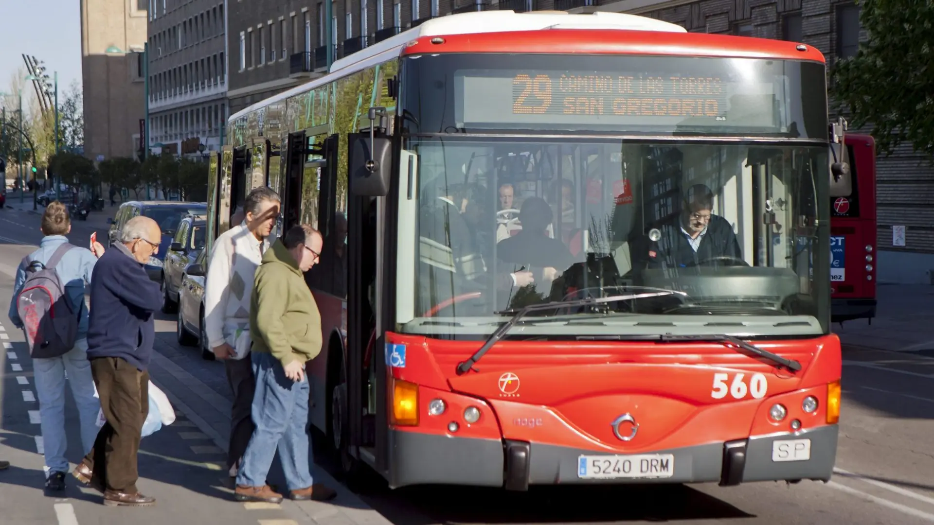 ¿Subirá el precio del autobús y el tranvía en Zaragoza en 2025? ¿Subirá el precio del autobús y el tranvía en Zaragoza en 2025?