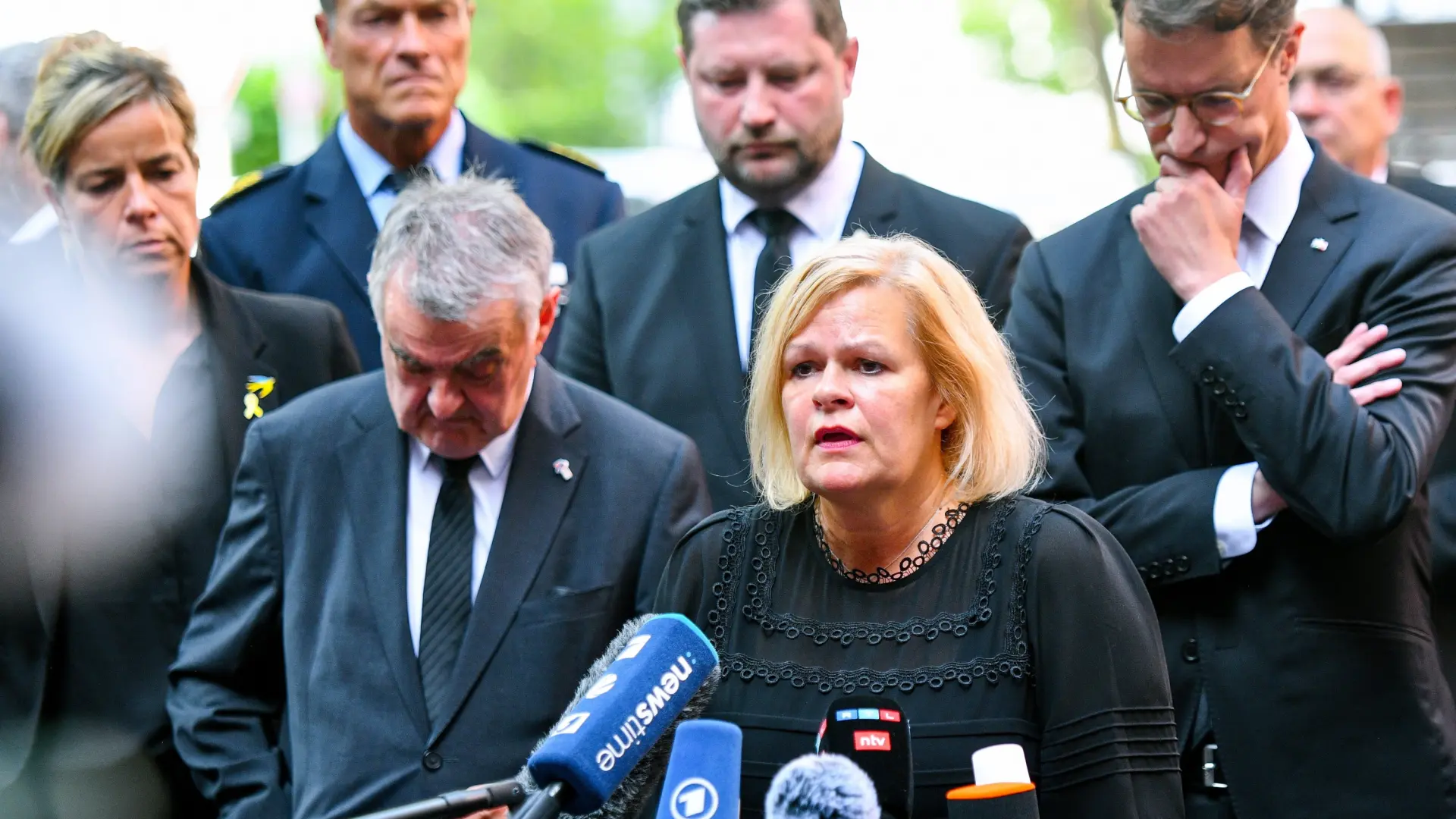 Alemania limitará el porte de cuchillos y navajas tras el atentado de ...