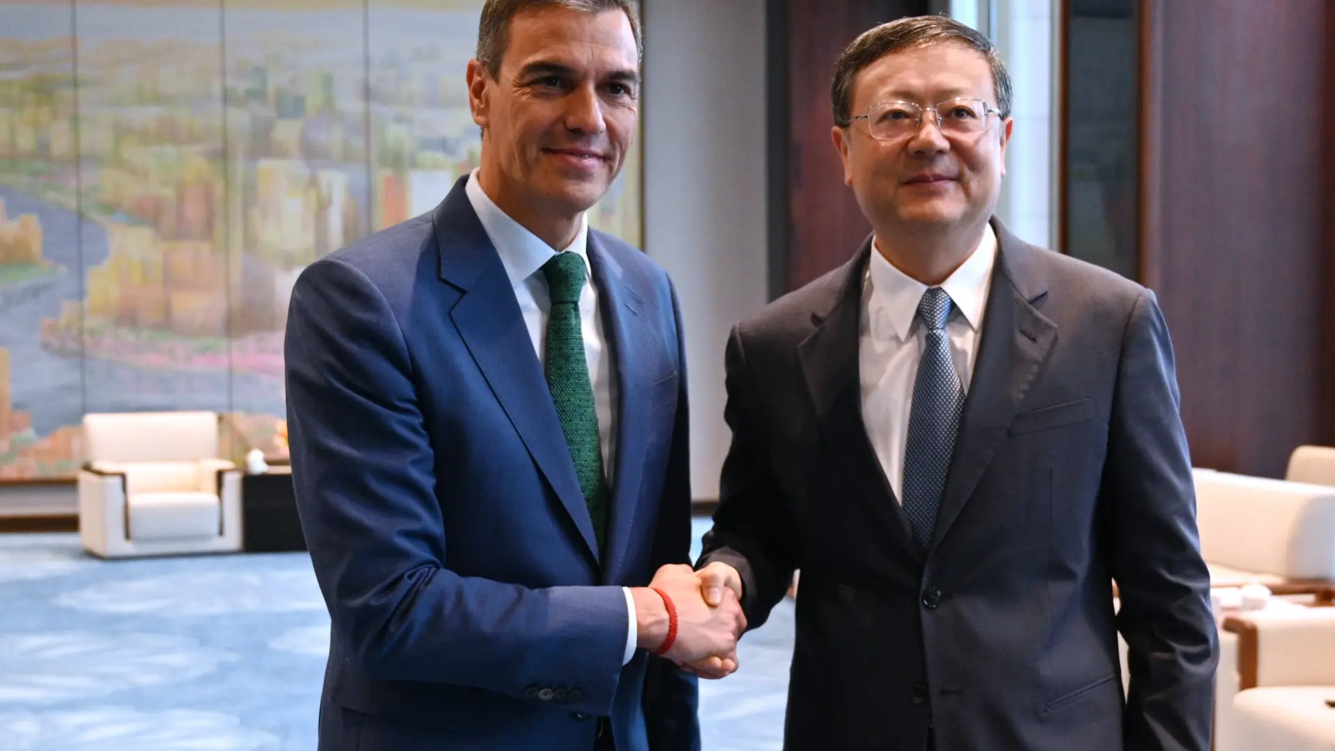 Sánchez busca aumentar las ventas de España a China en plena guerra ...