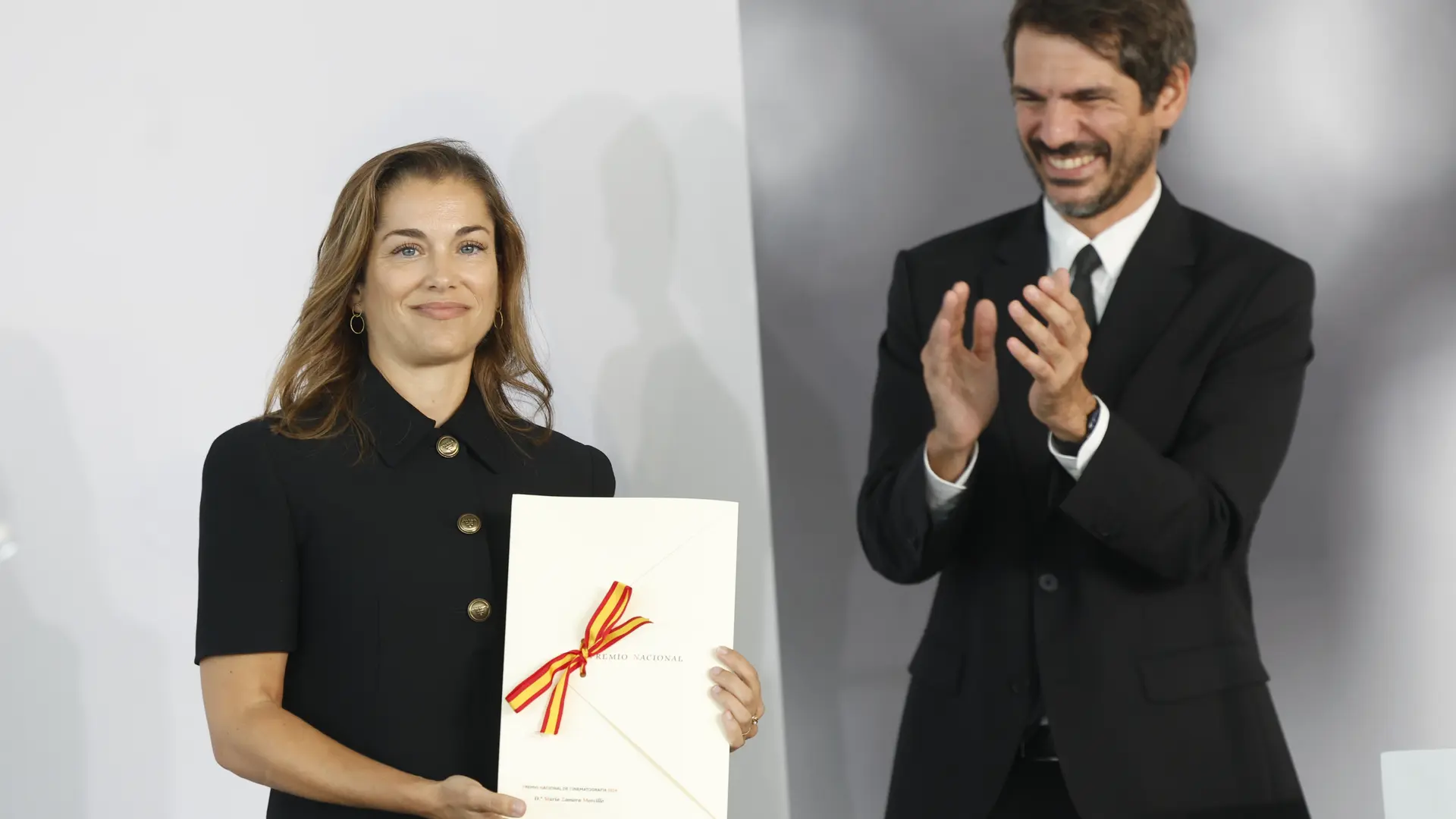 María Zamora pide a Urtasun que proteja al cine "con uñas y dientes" y ...