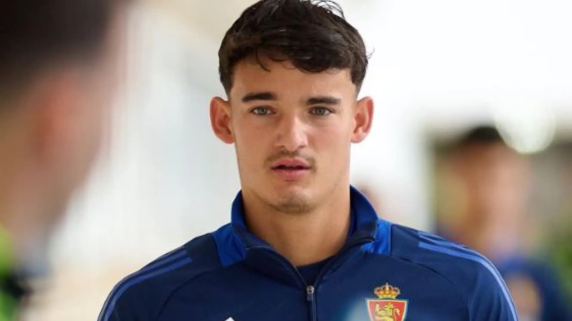 ¿Quién es Recasens, el central que Víctor anunció que puede ir citado ...