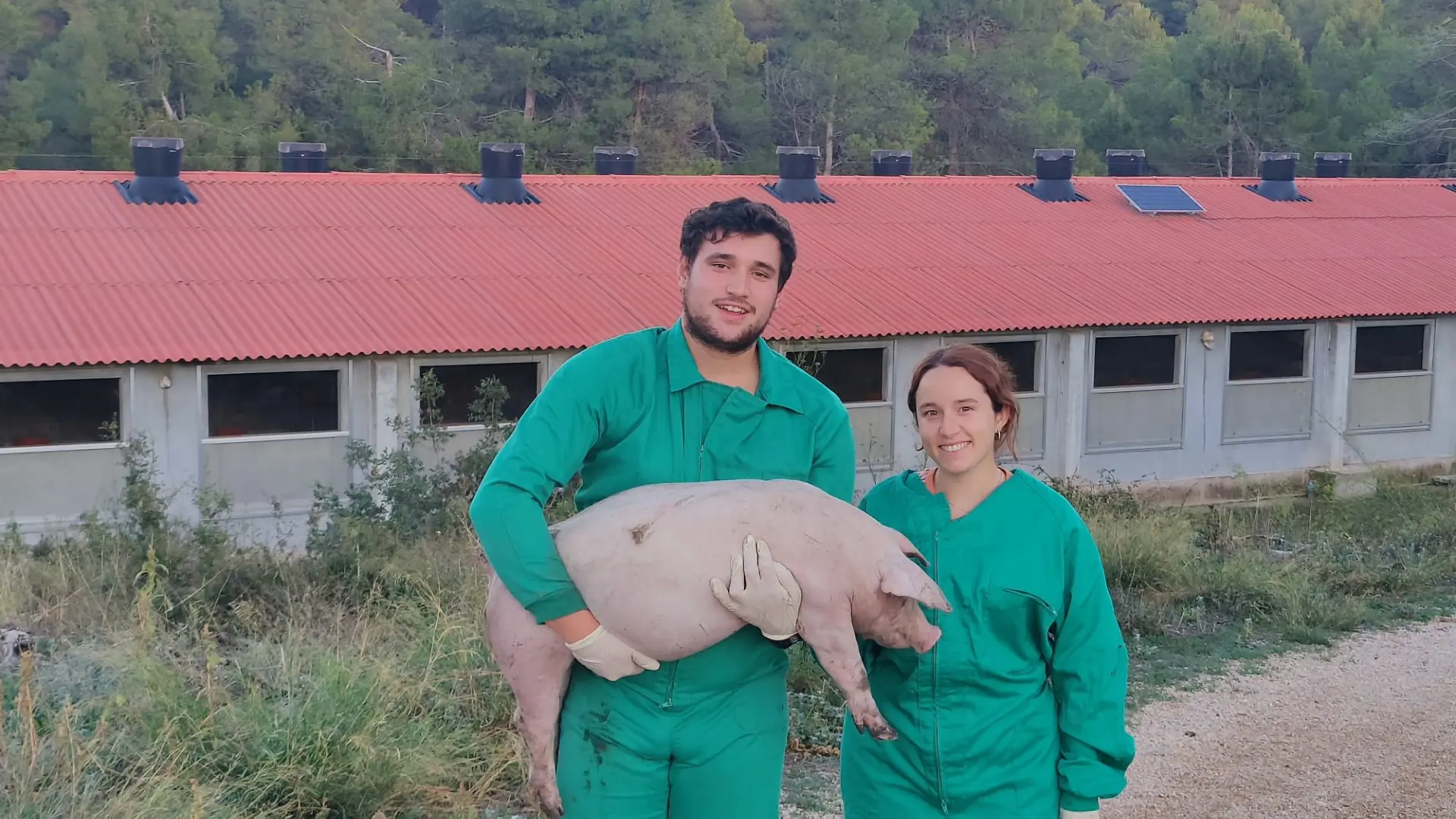 "Animaría a la gente joven a que no tenga miedo y venga a vivir"