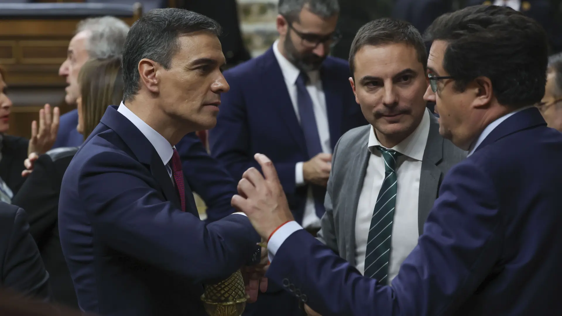 Pedro Sánchez se cobra la dimisión de Juan Lobato tras su breve pulso a horas del congreso del PSOE
