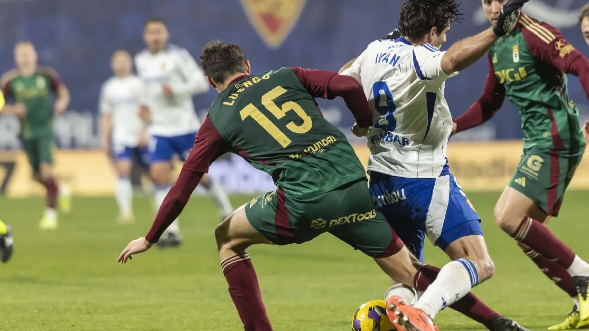 Azón se recupera del golpe en la cadera y jugará ante el Racing de Ferrol