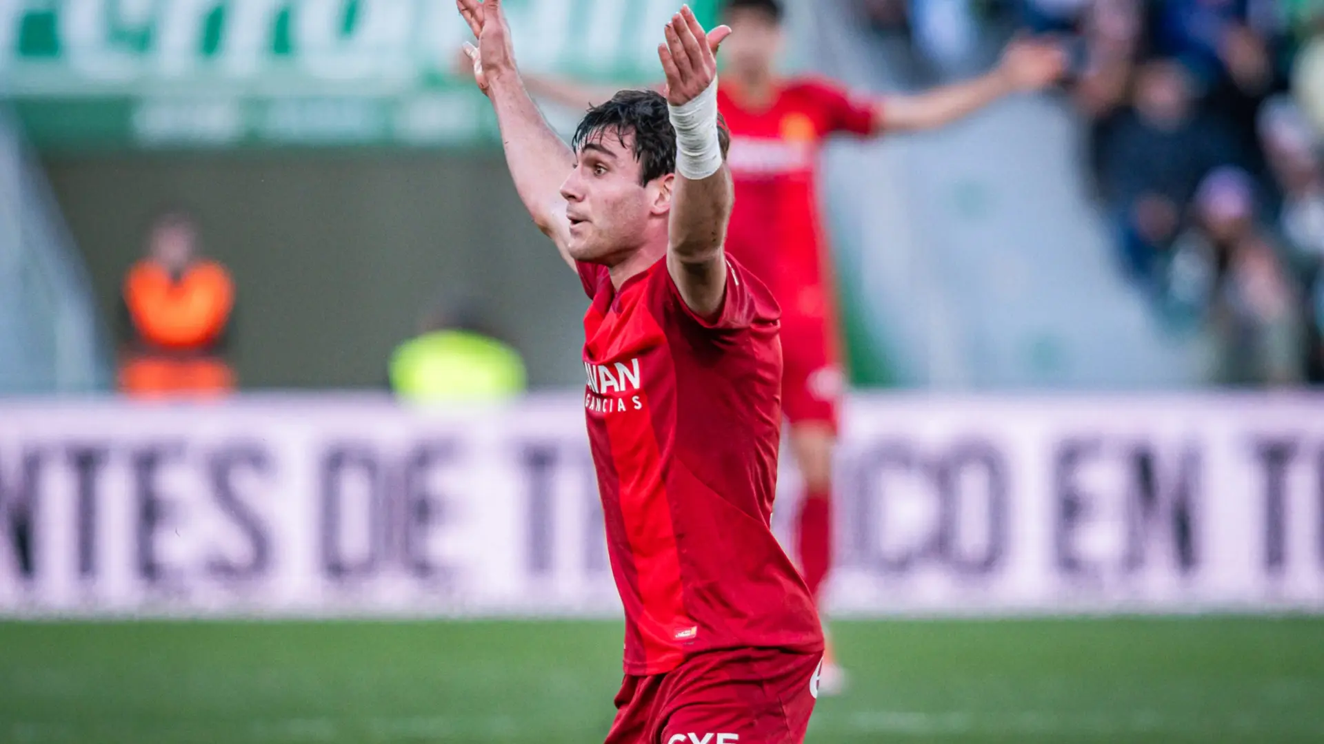 Azón, comprometido hasta el final con el Real Zaragoza