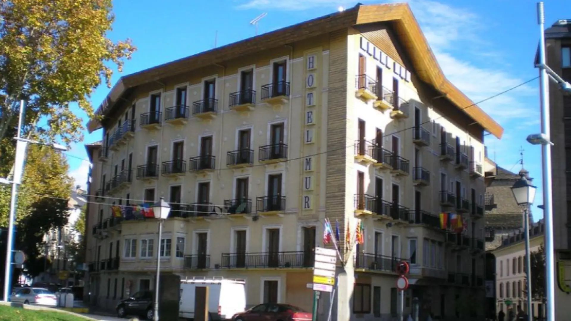 El Hotel Mur de Jaca no dejará de dar comidas tras subsanar las ...