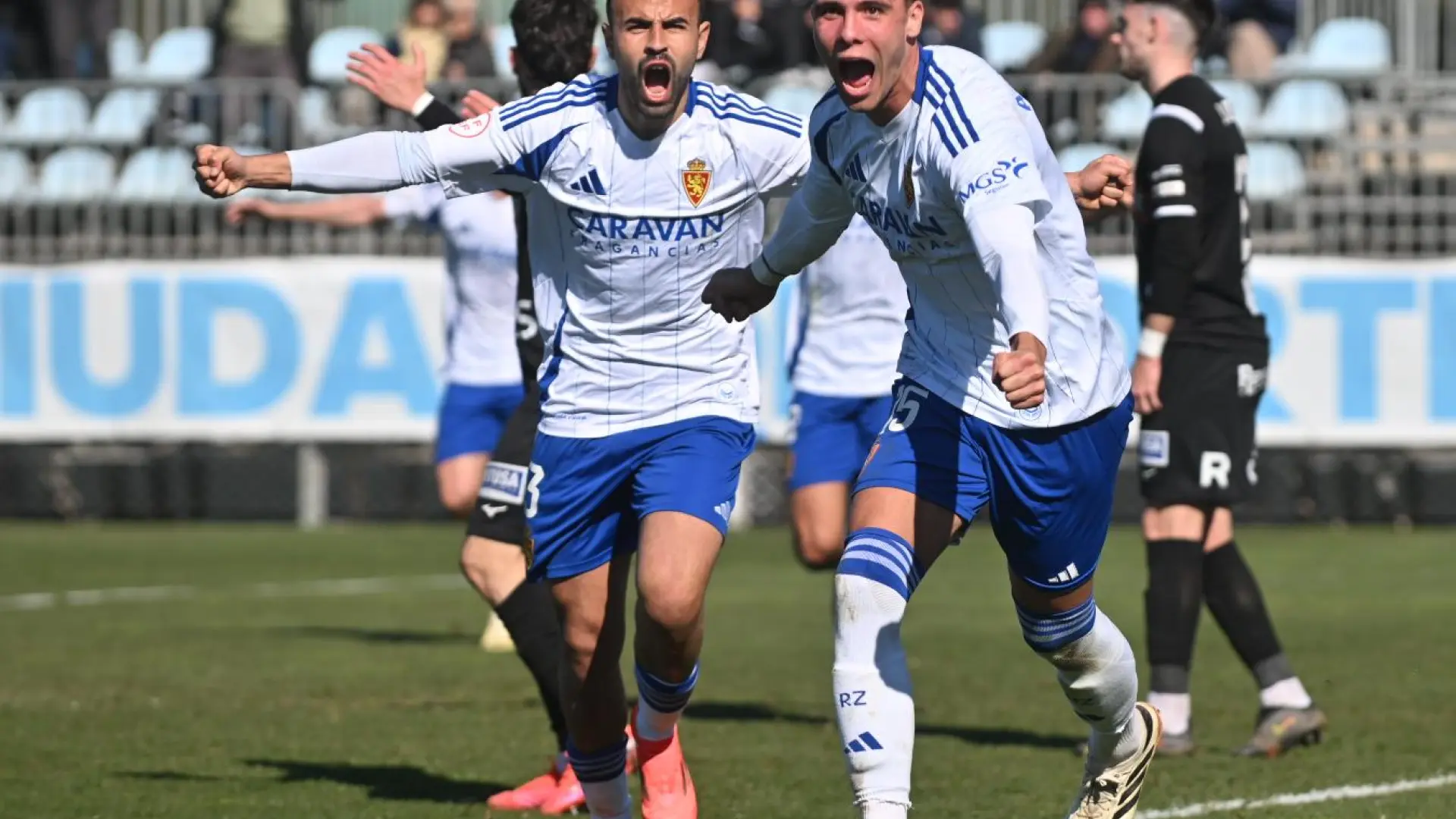 El otro Vallejo, dos debuts el mismo fin de semana