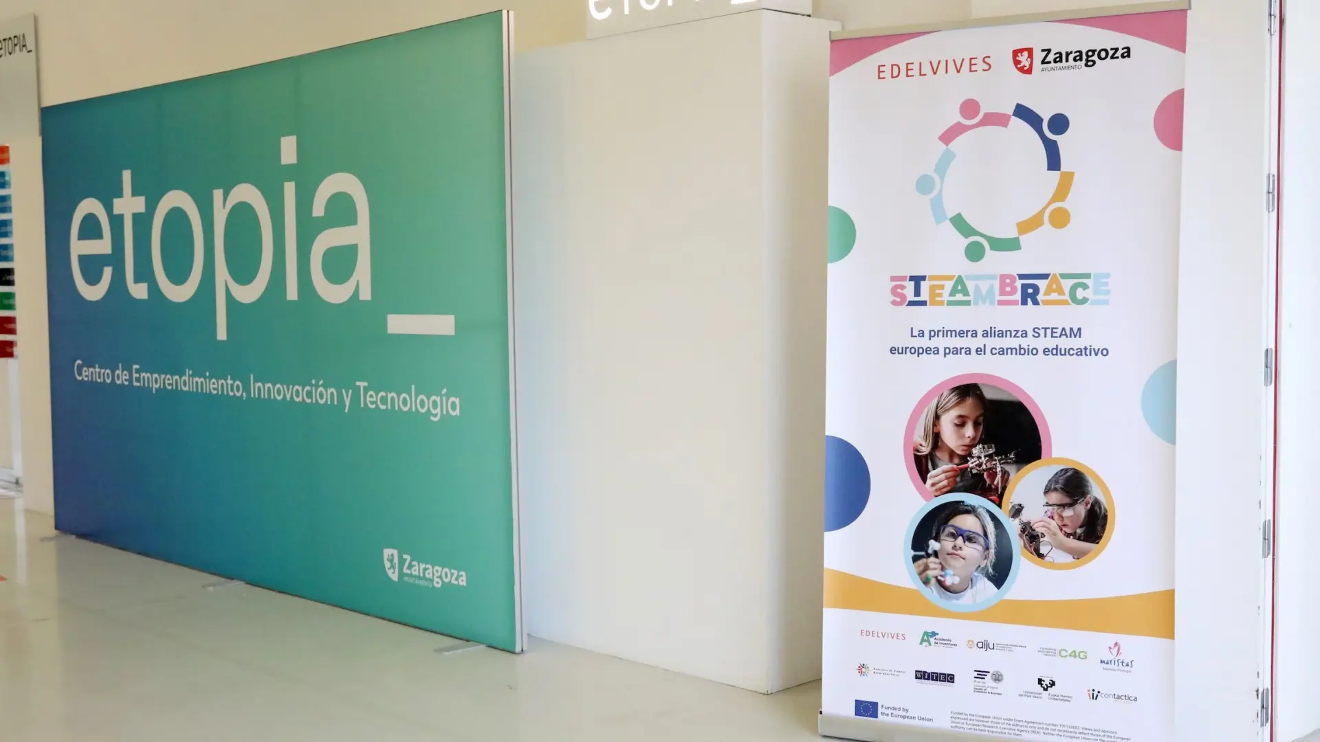 Fotos | Inauguración de la oficina Steambrace en el Espacio Etopia de Zaragoza | Imágenes