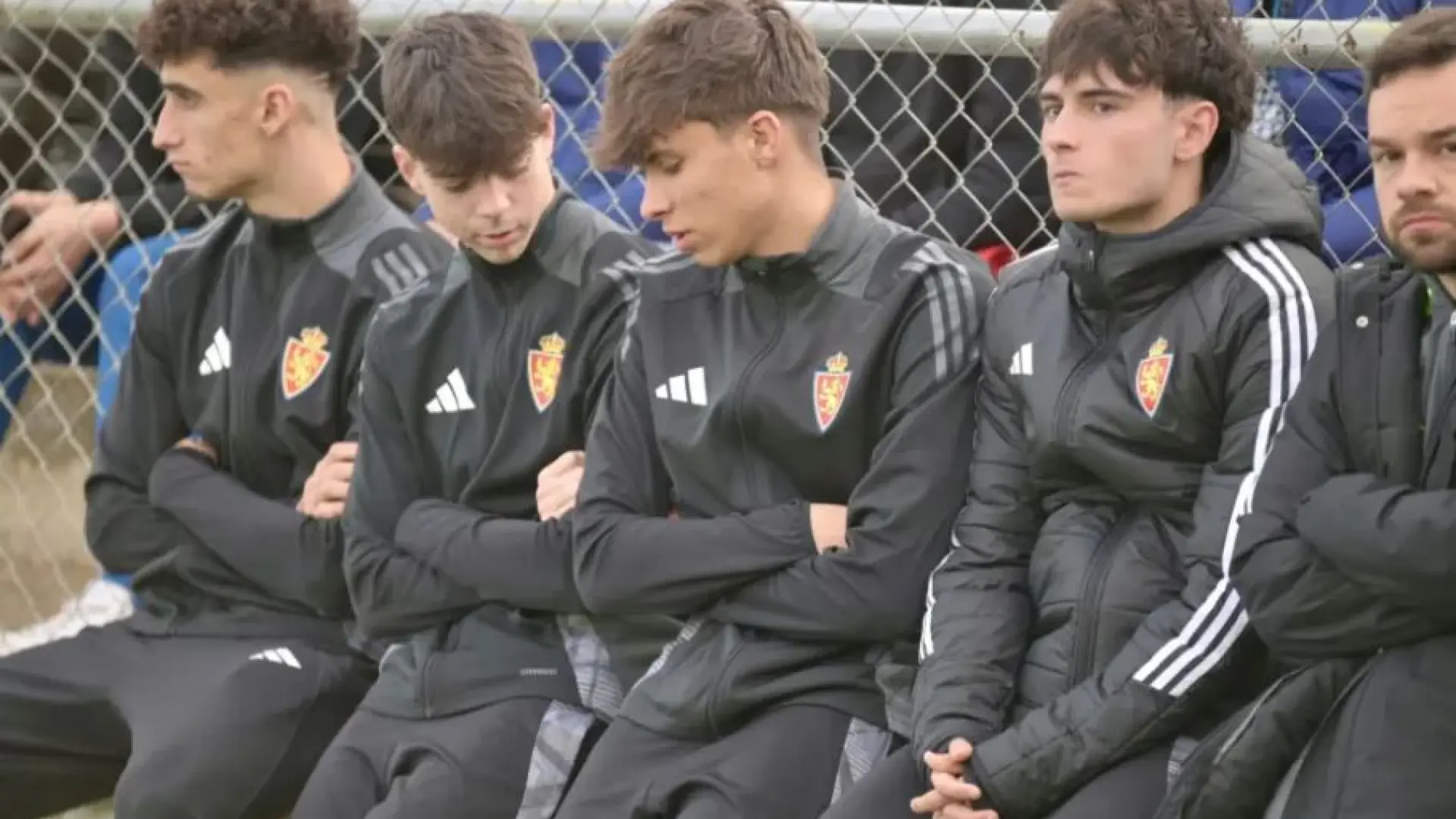 El Real Zaragoza juvenil desconvoca a cuatro jugadores clave por no ...
