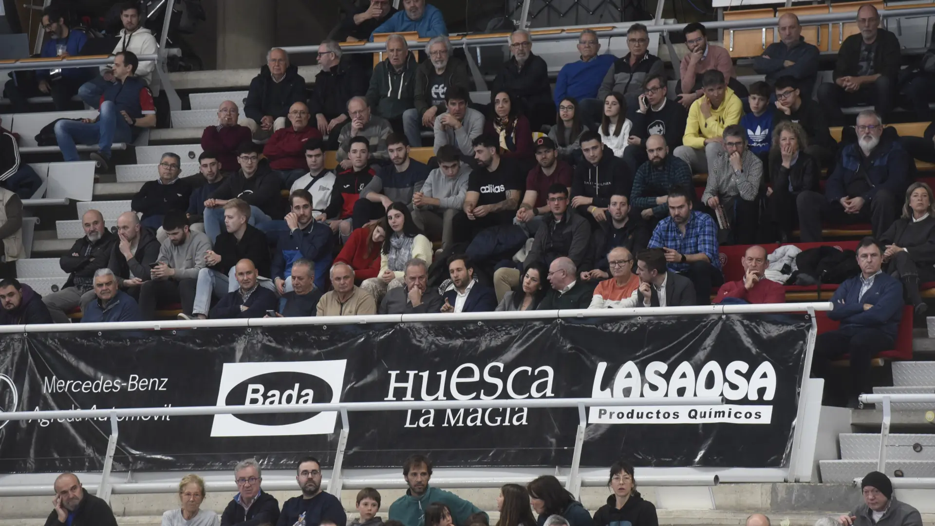 Más de un centenar de aficionados acompañará al Bada Huesca en Pamplona