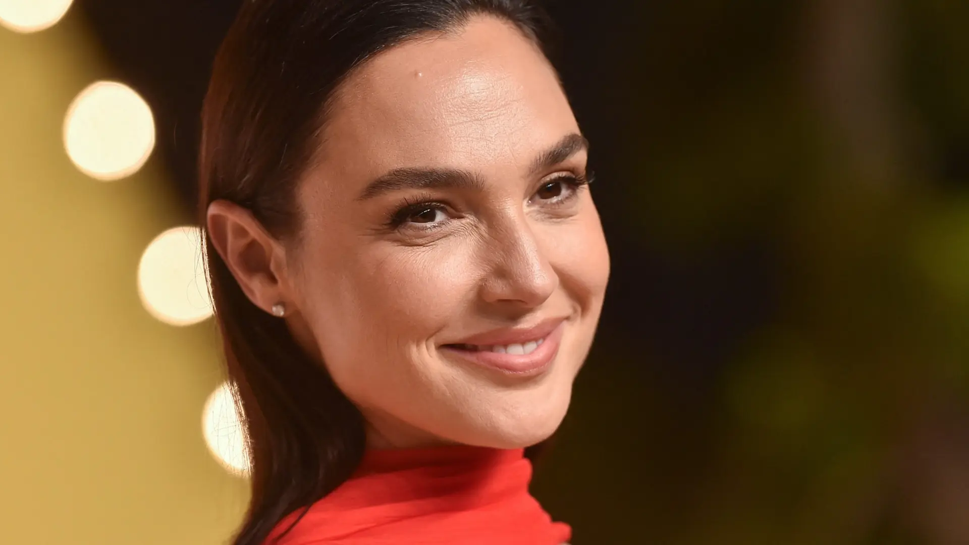 Gal Gadot recibe su estrella en el Paseo de la Fama de Hollywood entre ...