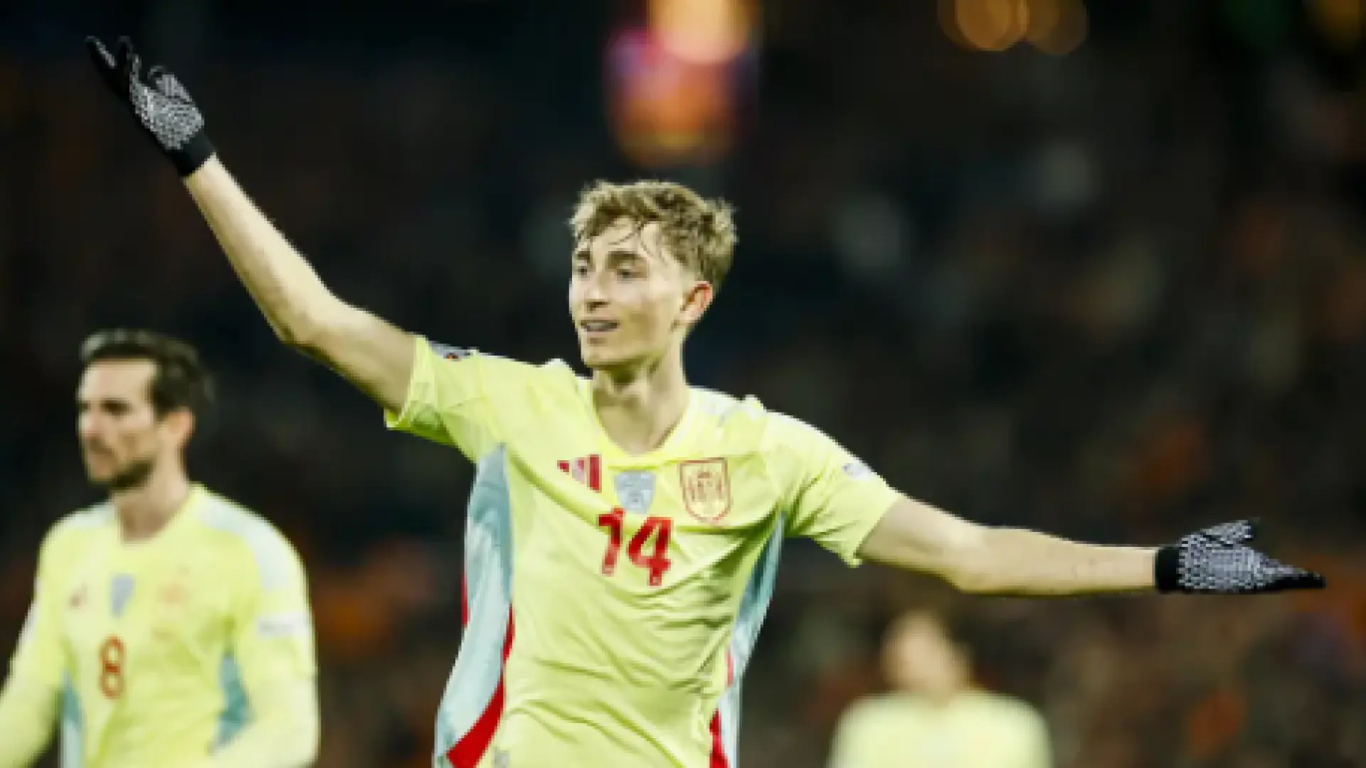 ¿Quién es Dean Huijsen, el central de 19 años que debutó con la ...