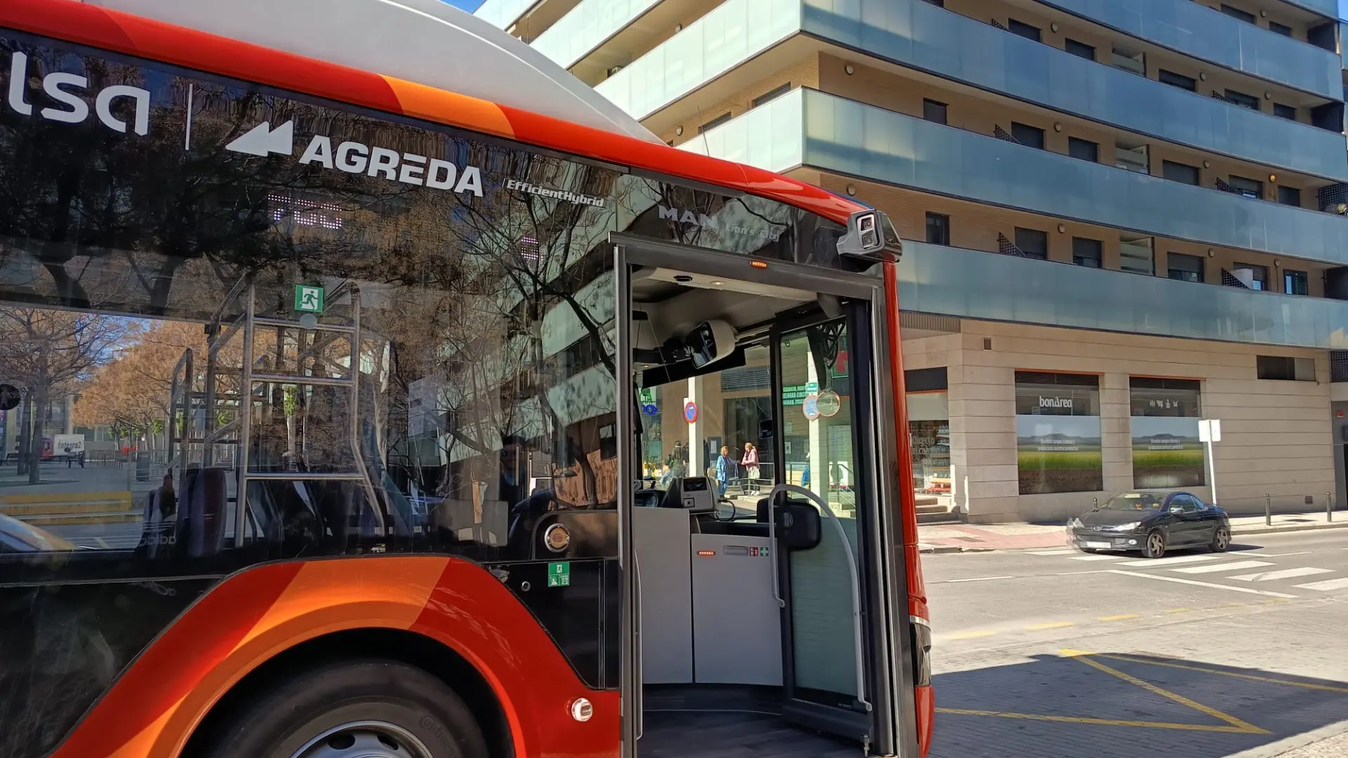 Recorrido de la nueva línea de autobús entre Garrapinillos, Casetas ...