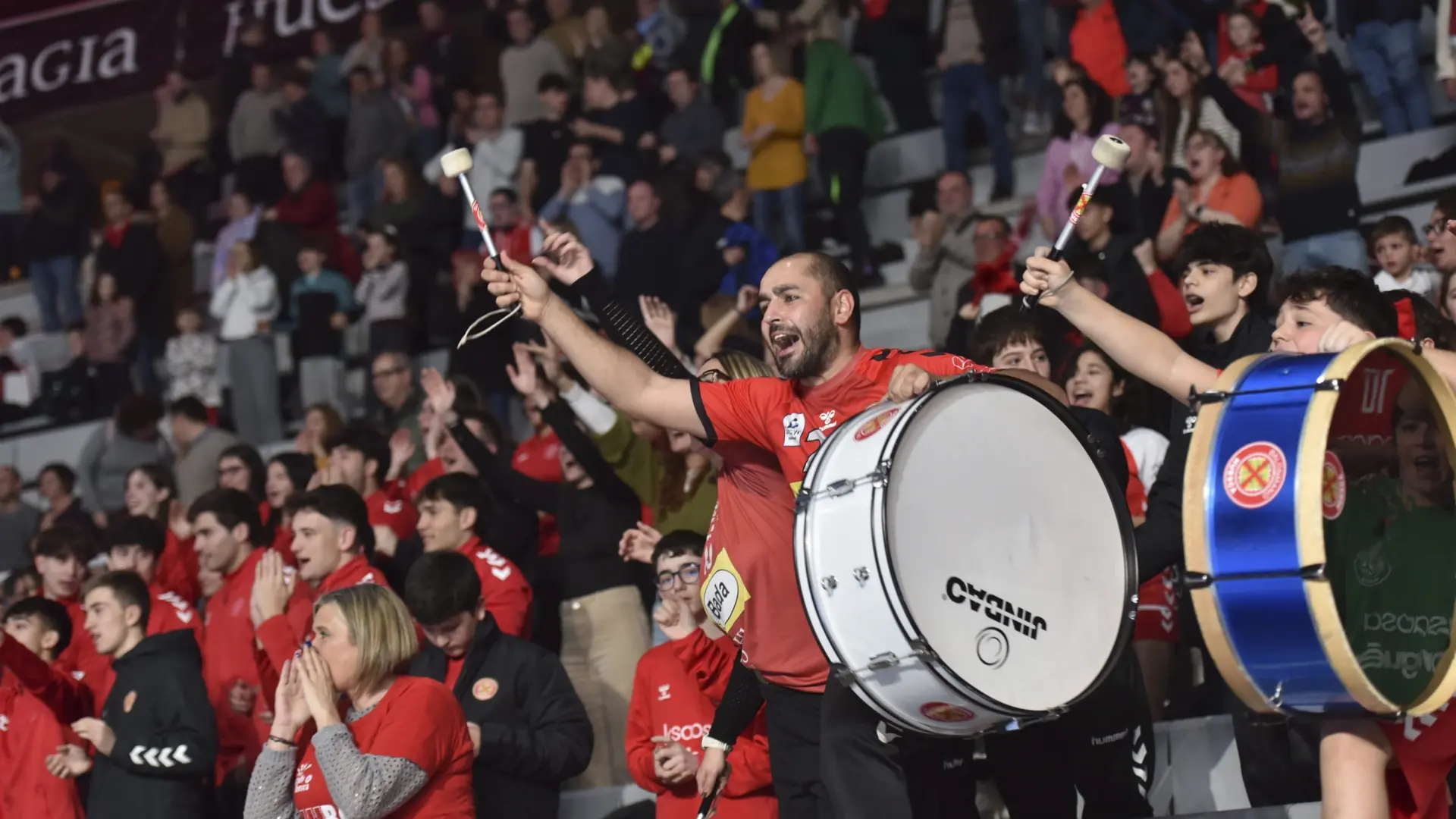 La afición acompañará al Bada Huesca en su 'final' contra Anaitasuna ...