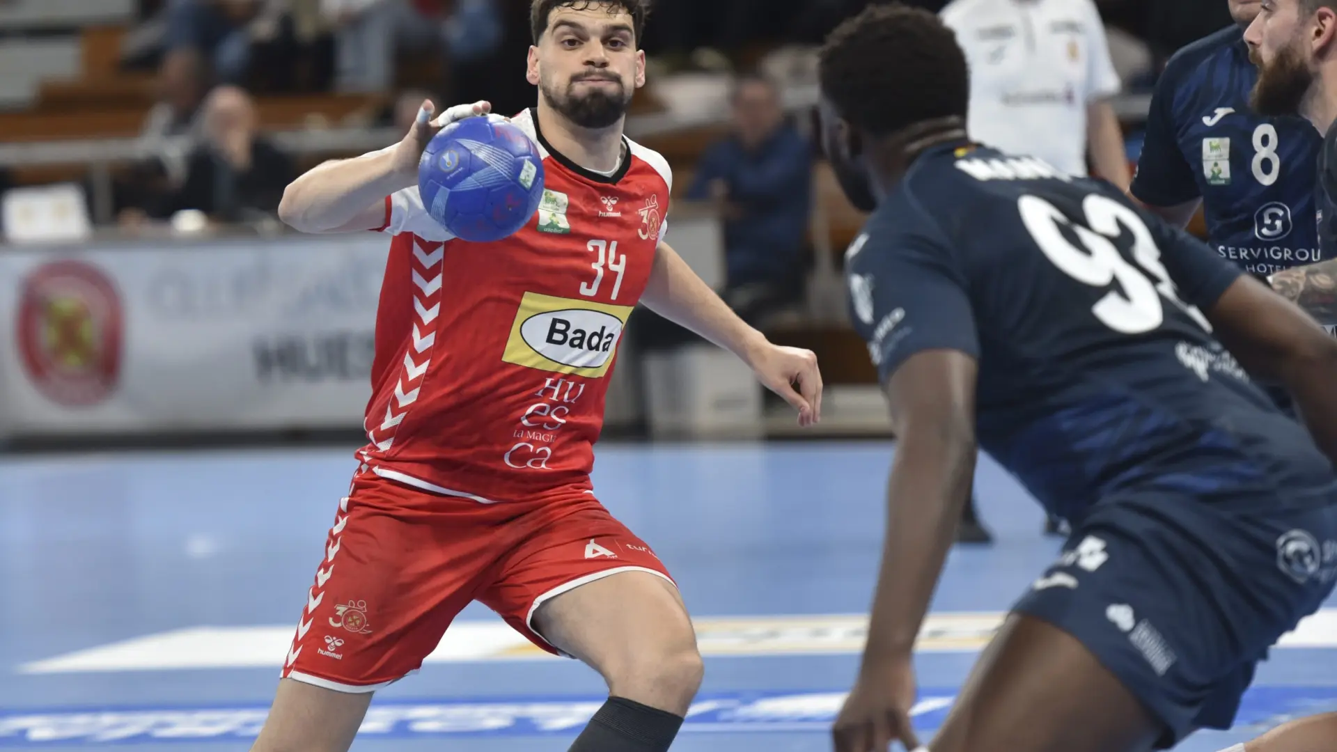 Victoria de enorme valor de un Bada Huesca que ve la luz al final del ...