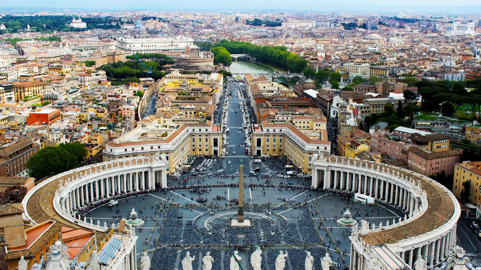 Estado de la Ciudad del Vaticano: estructura, sistema político y polémicas