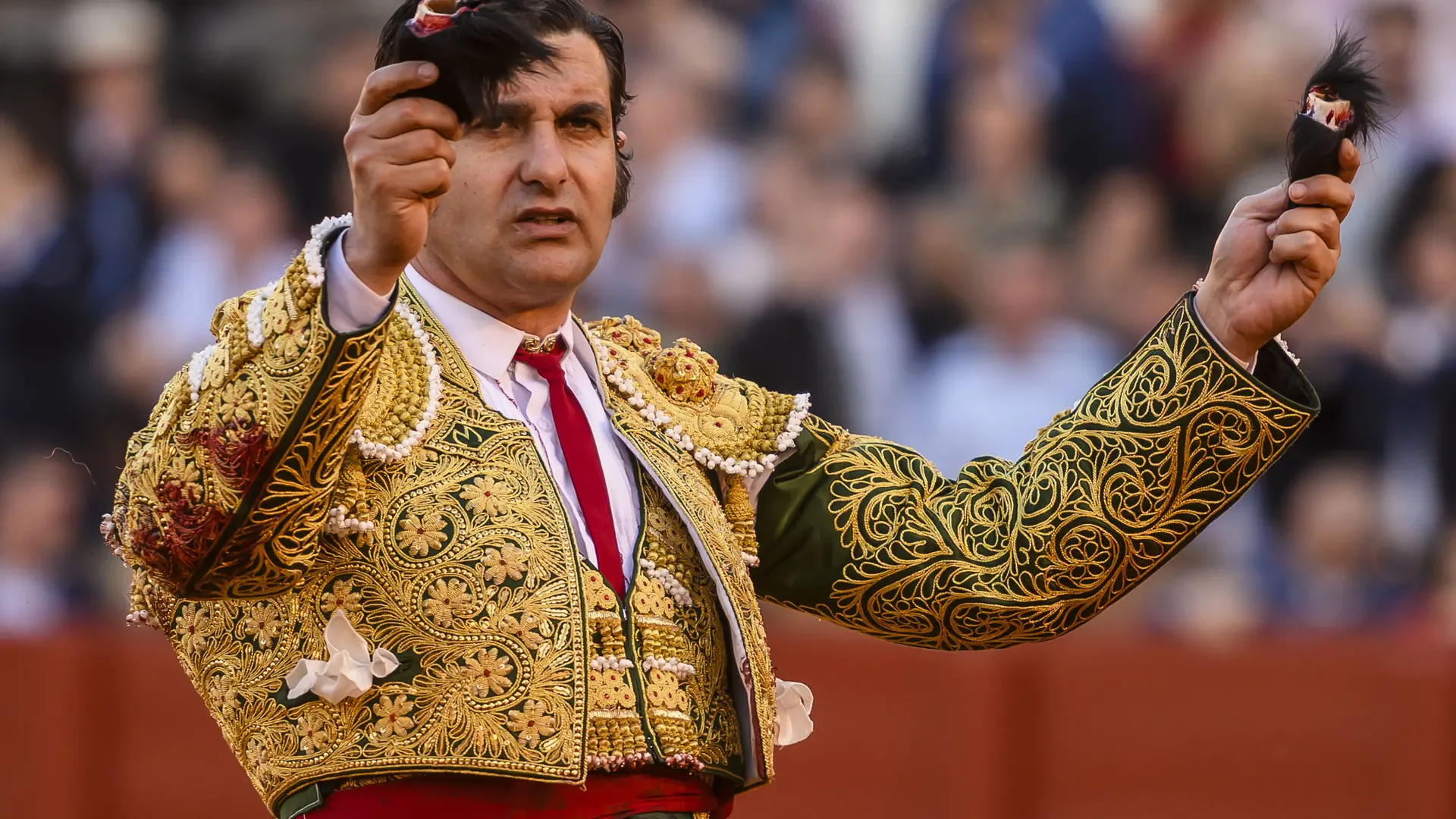 Crónica de la corrida de Sevilla: Fresco y magistral, dos orejas de un ...