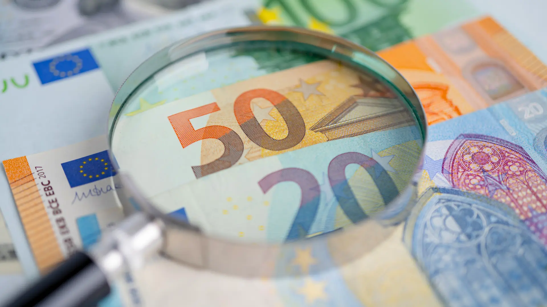 Los funcionarios cobrarán una paga extra de más de 280 euros por la ...