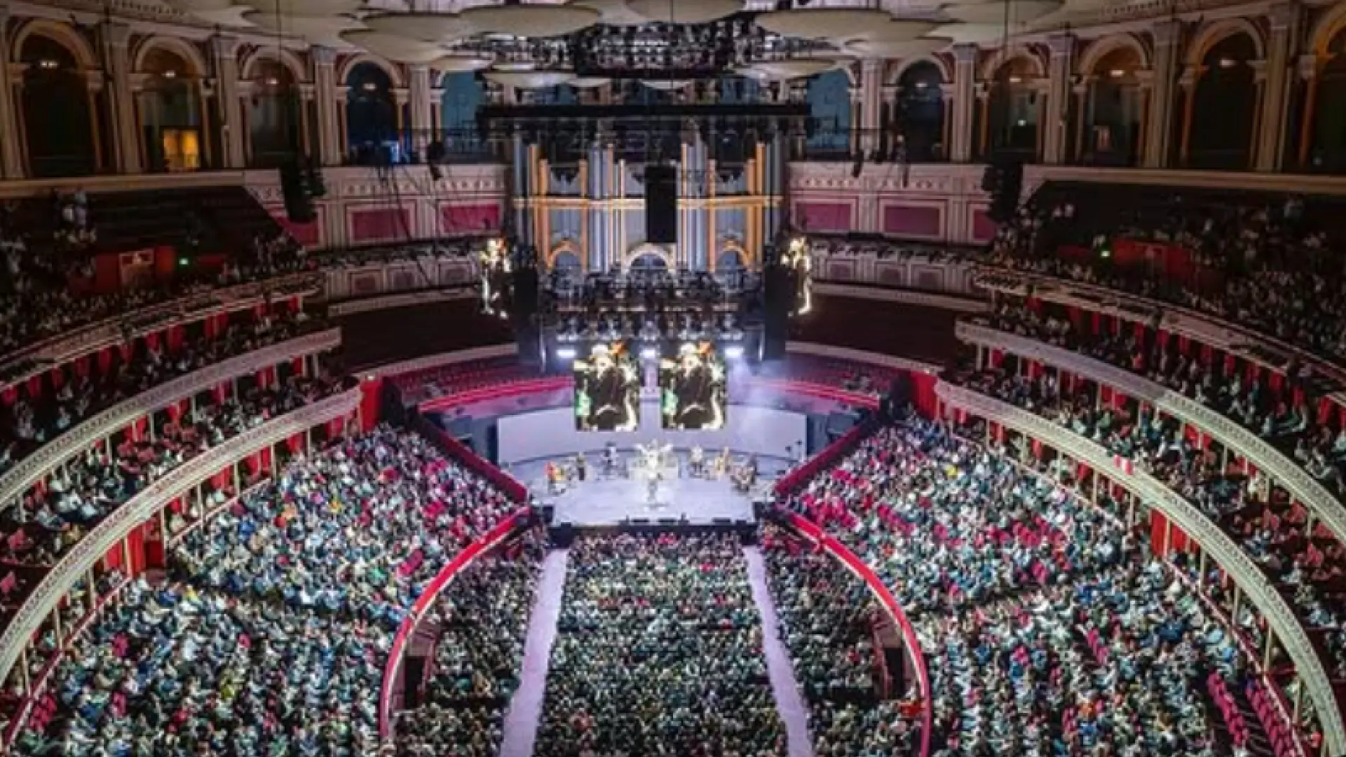 Joaquín Sabina emociona y hace historia en Londres: "Qué gusto tocar en ...