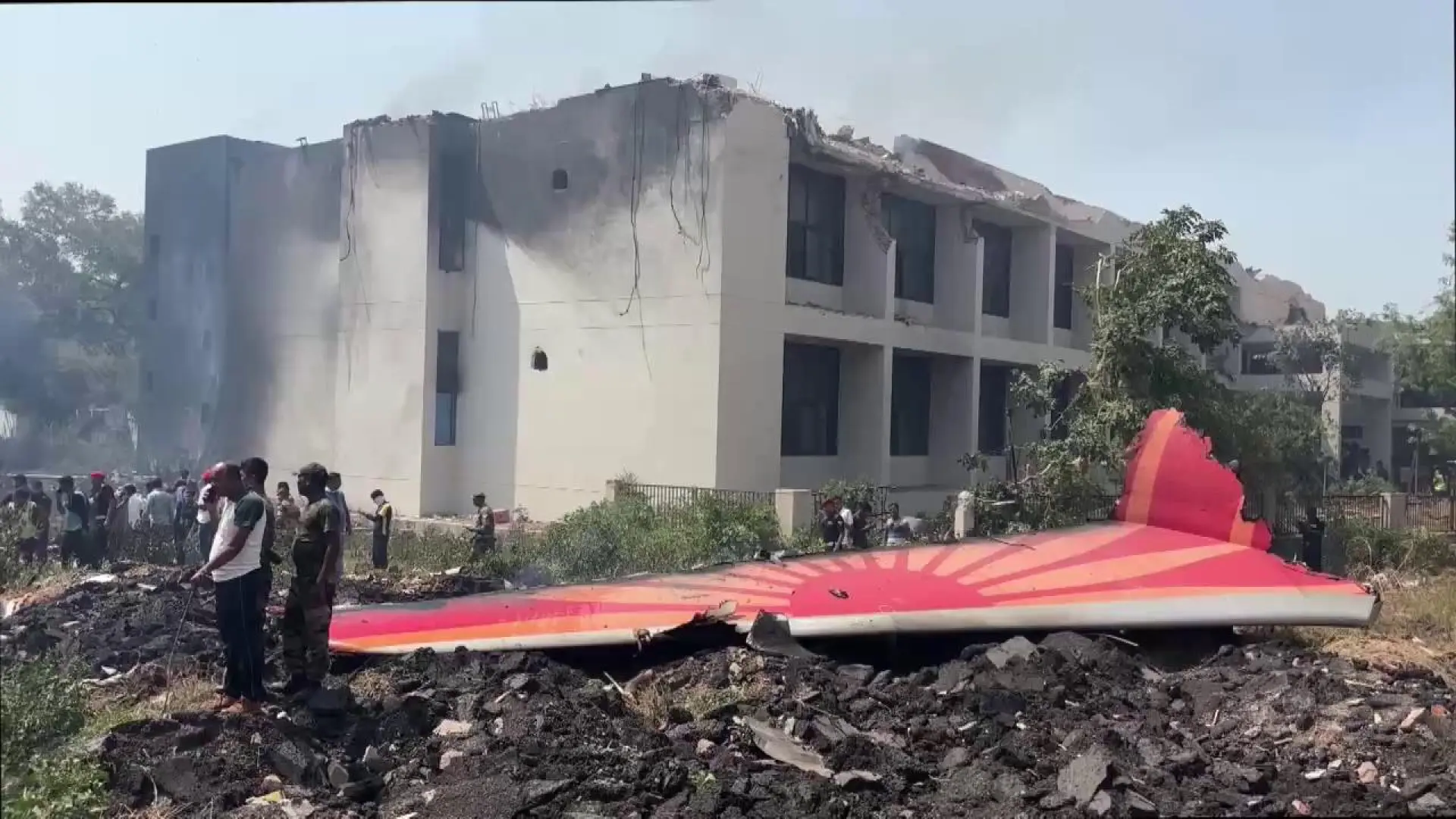 ¿Un milagro en el asiento 11A? El increíble relato del único superviviente de la tragedia del ...