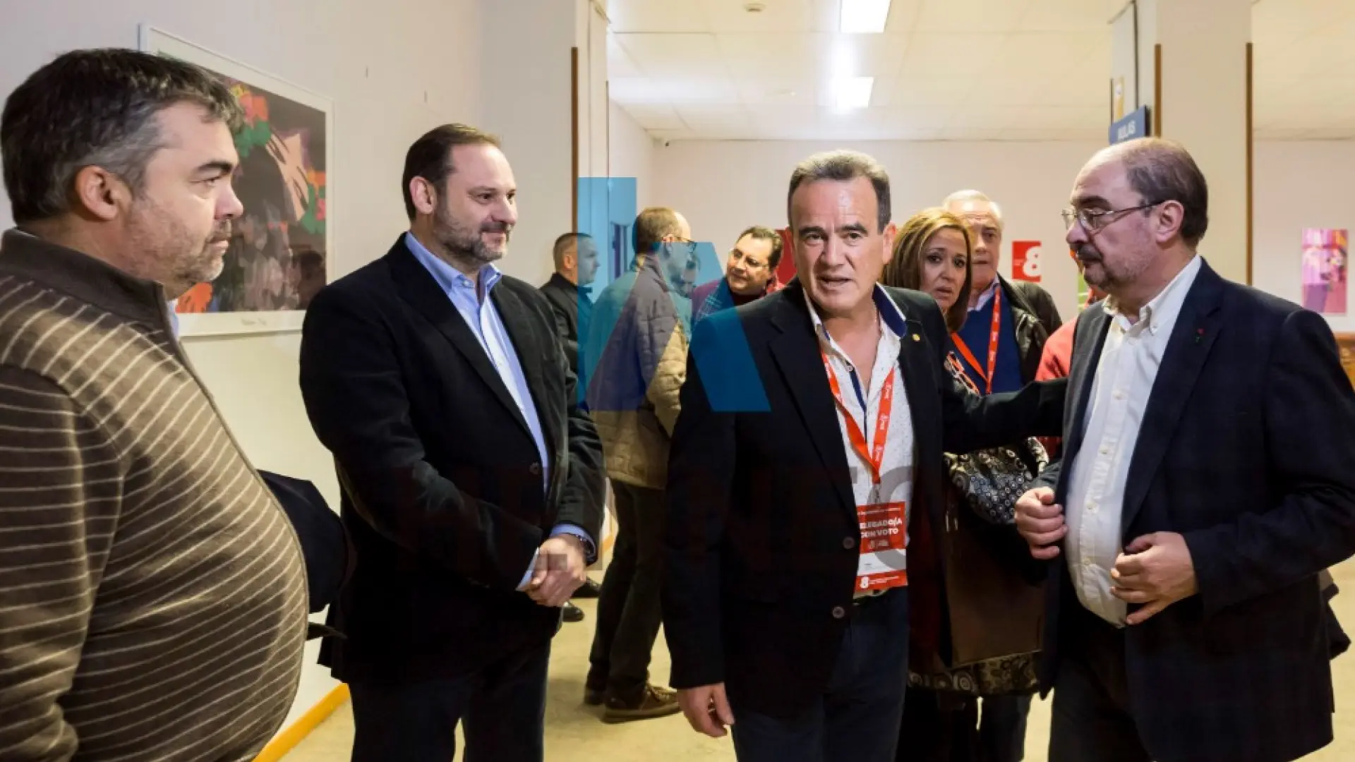 Unos contactos que hay que aclarar | Opinión | Editorial