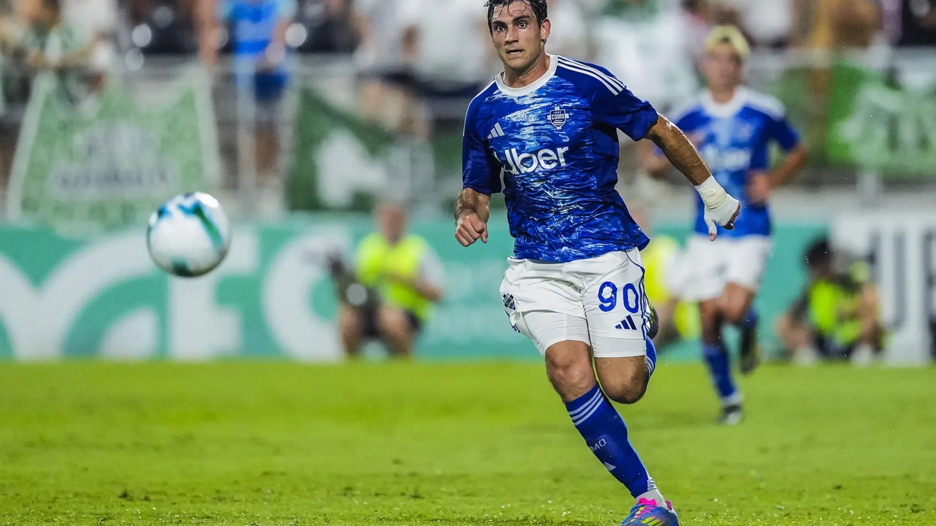 Iván Azón, ahora sí, firma por el Ipswich Town para jugar en la segunda ...