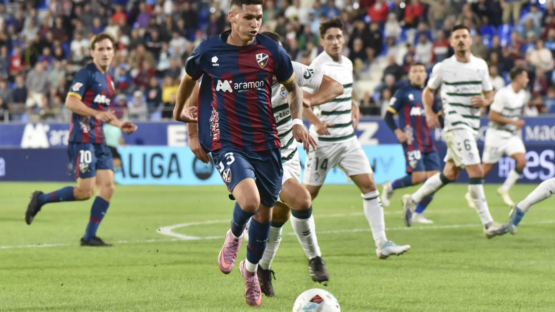 Alineaciones AD Ceuta-SD Huesca: Dani Luna se estrena como titular en ...