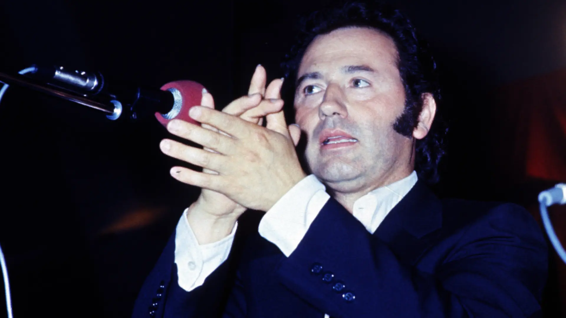 Muere a los 93 años el mítico cantaor Fosforito: una leyenda con 40 discos