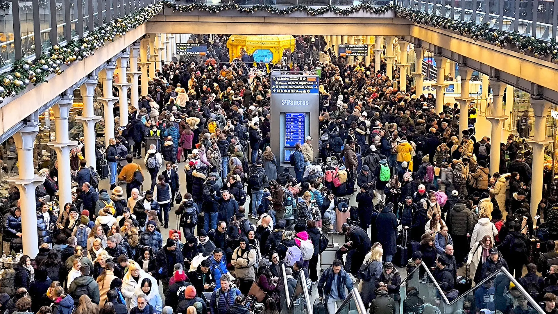 El Eurotúnel dice que esta noche regresa a la normalidad el tráfico de ...