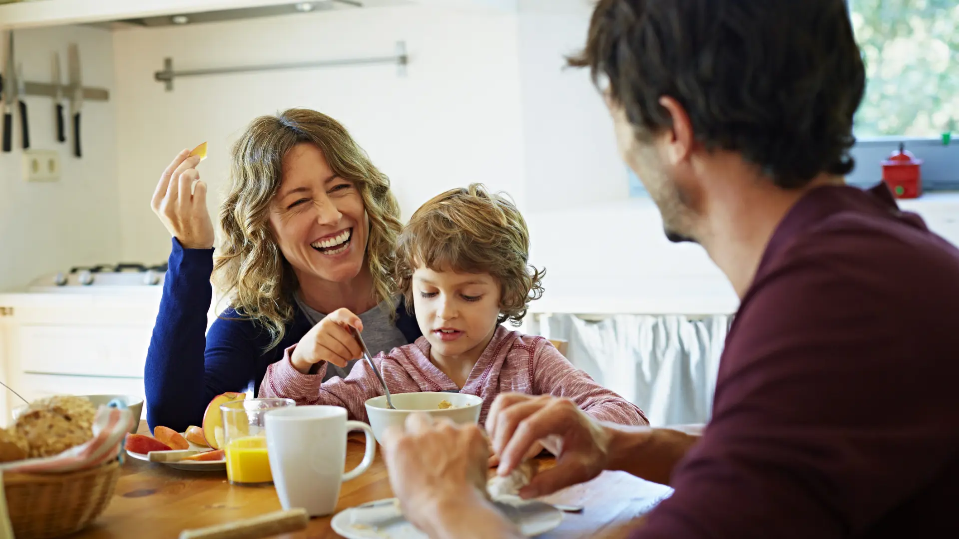 ¿Cruasán o tostada de jamón? Así influye tu desayuno en el rendimiento ...