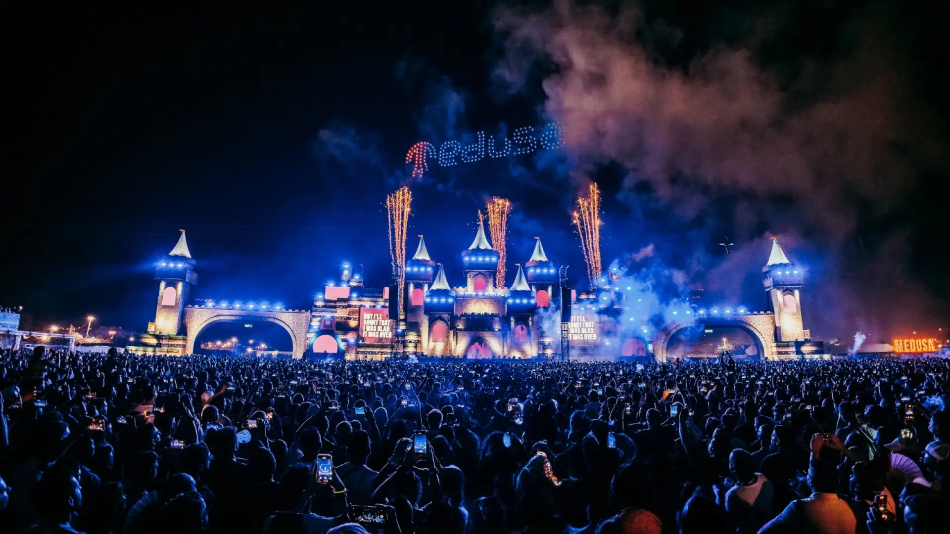 Un show con 200 drones de luz abrirá el festival de electrónica Medusa ...