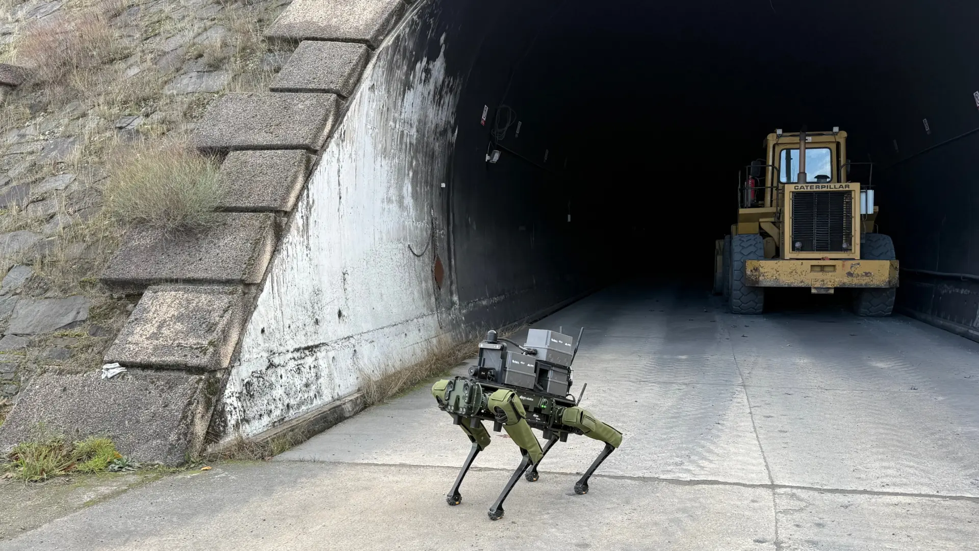 Un robot con tecnología aragonesa inspecciona un túnel tras una ...