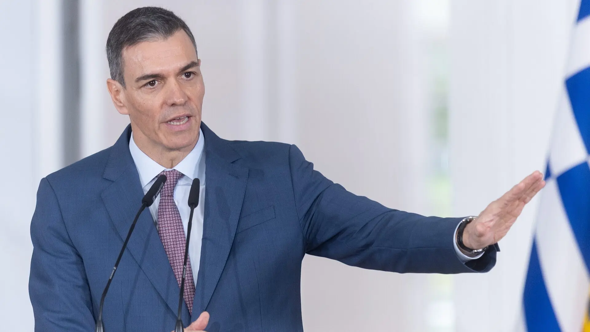 Pedro Sánchez avisa de que ser proatlantista "no significa vasallaje" y ...