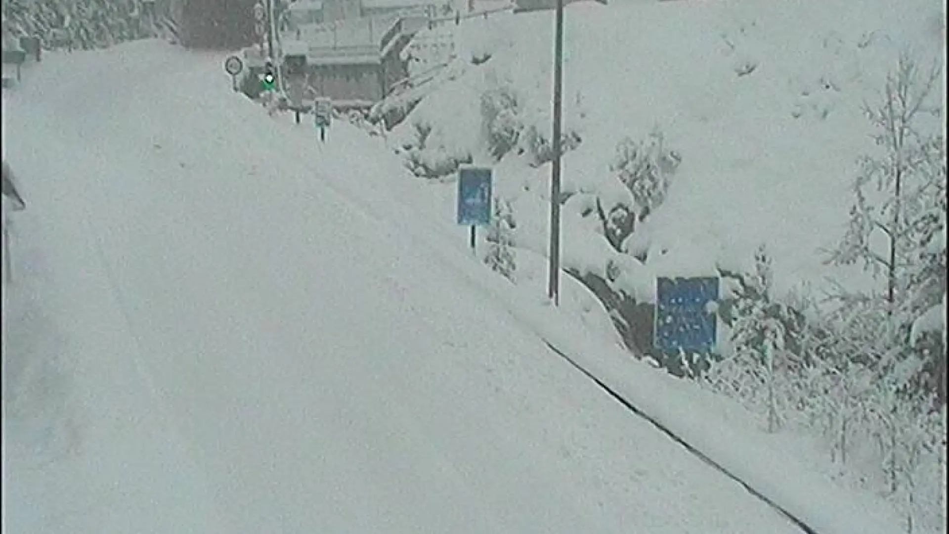 Cerrado de nuevo el túnel de Bielsa por riesgo de avalanchas tras la ...