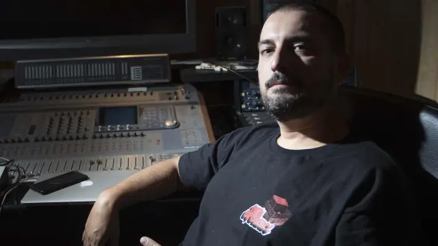 El rapero zaragozano R de Rumba lanza un nuevo disco