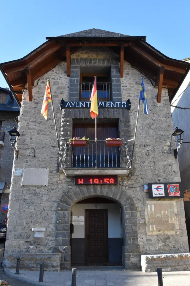 El buzón de correos de un pueblo del Pirineo que podría ser el más ...