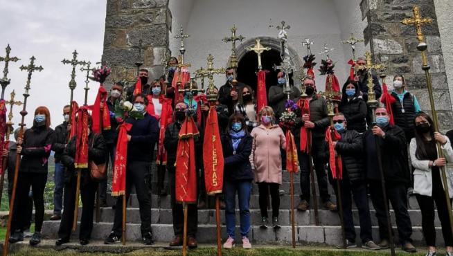La ermita de Santa Elena celebra el día de las Cruces y rinde homenaje ...