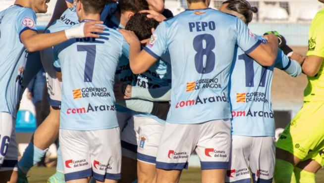 El Brea salva un punto en el último suspiro