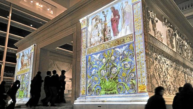 El Ara Pacis da color en Roma al bimilenario de Augusto