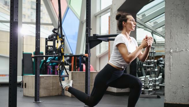 ¿Qué es una sentadilla búlgara? Así se ejecuta correctamente