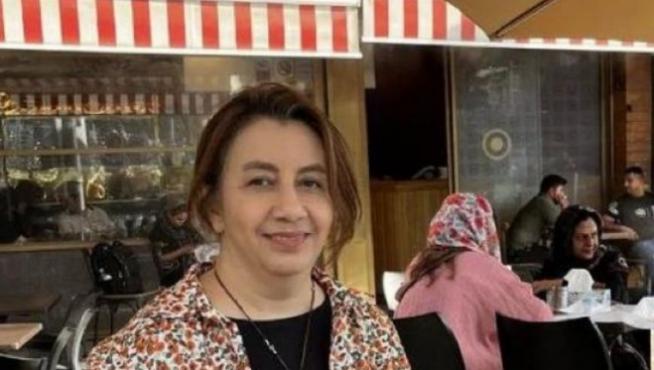 Condenada una cineasta iraní a 9 años y 74 latigazos tras publicar unas fotos sin velo