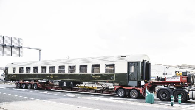 Los dos vagones históricos convertidos en un restaurante regresan a la ...